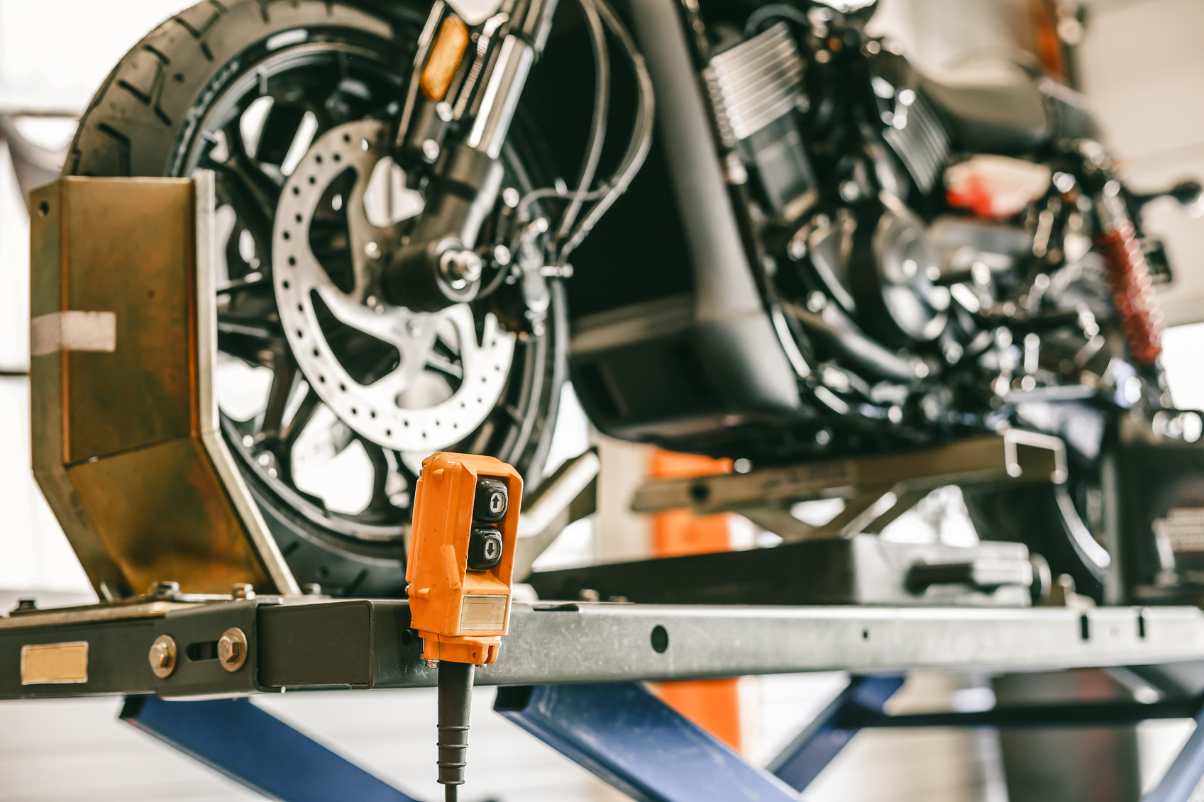 The Importance of Having a Motorcycle Lift | The Midcounty Post